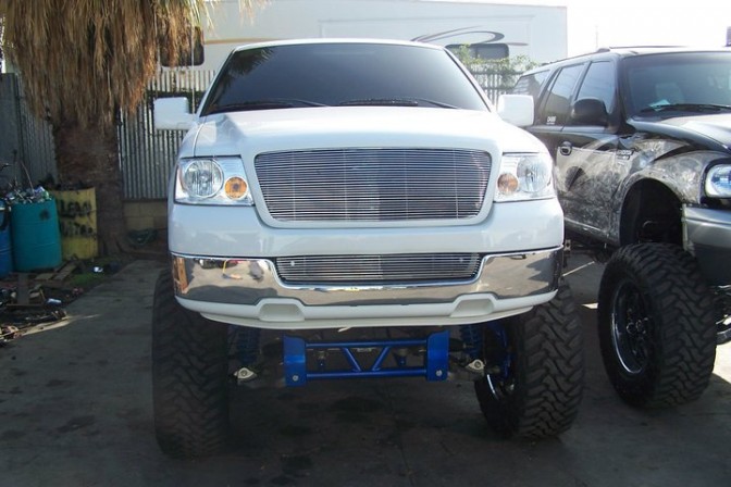 Ford F150 10-12 Inch Suspension Lift Kit 2004 - 2008