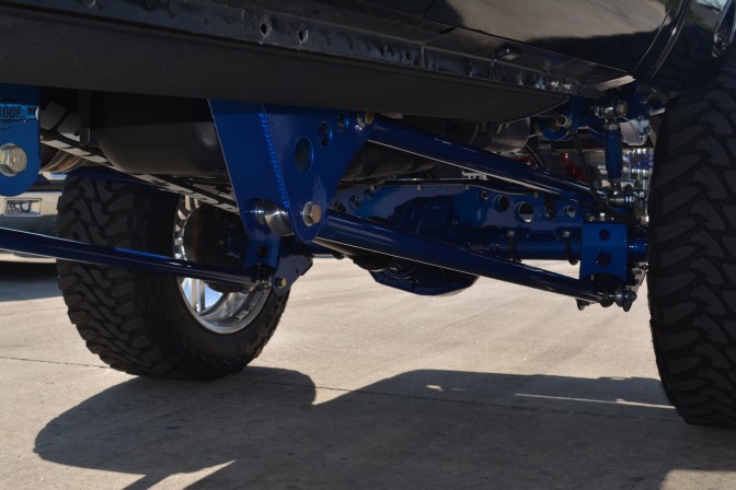 Ford F-250/350 12" 4wd rear cantilever 4 link system