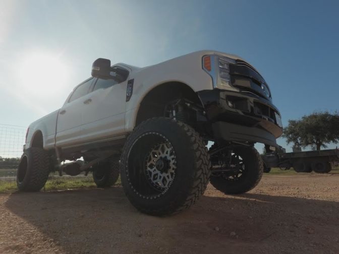 Ford F250-F350 10-12 Inch Suspension Lift Kit 2017-18